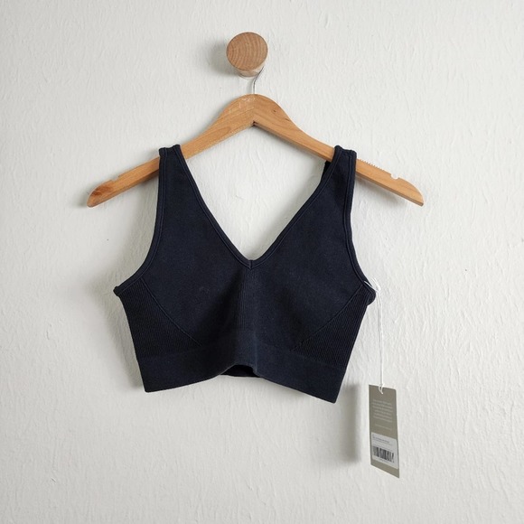 Everlane | Intimates & Sleepwear | Nwt Everlane Black Vneck The ...